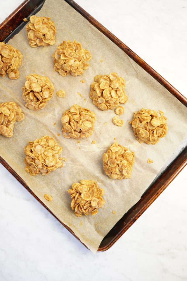 No-Bake Pumpkin Peanut Butter Cornflake Clusters - Whitney E. RD